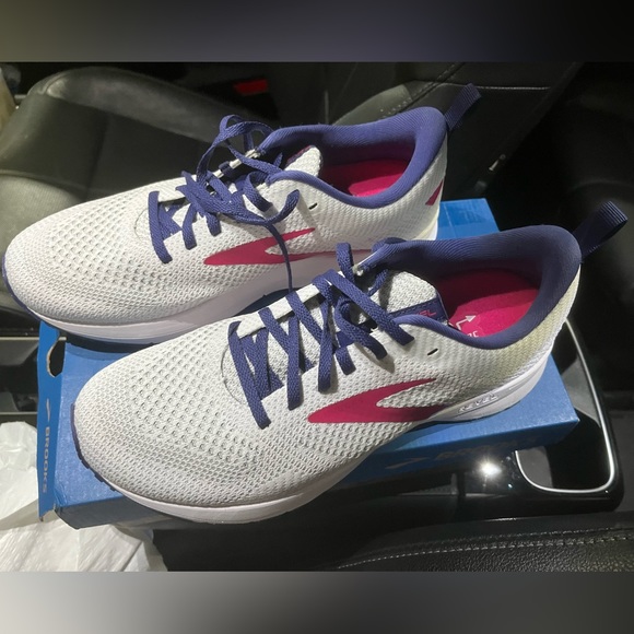 Brooks | Shoes | New Brooks Revel 5 Running Sneakers Womens | Poshmark